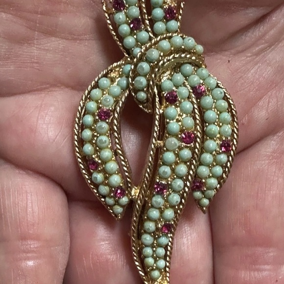 Trifari | Jewelry | Trifari Gold And Pink Vintage Brooch With Intricate ...
